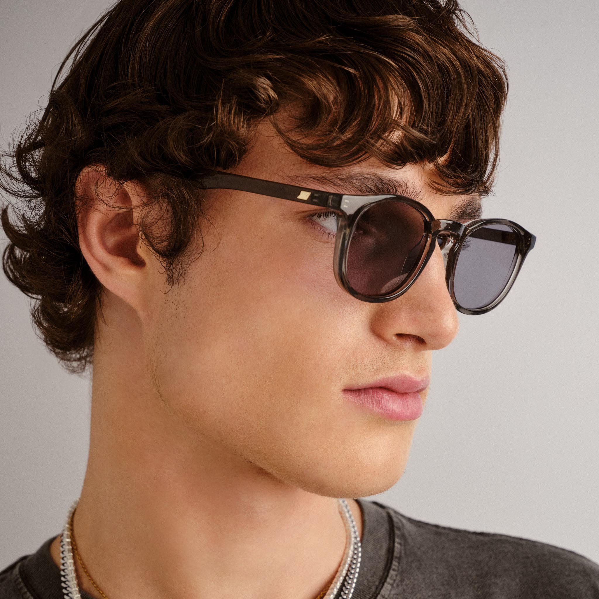 Club Royale Pewter Uni-Sex Round Sunglasses | Le Specs