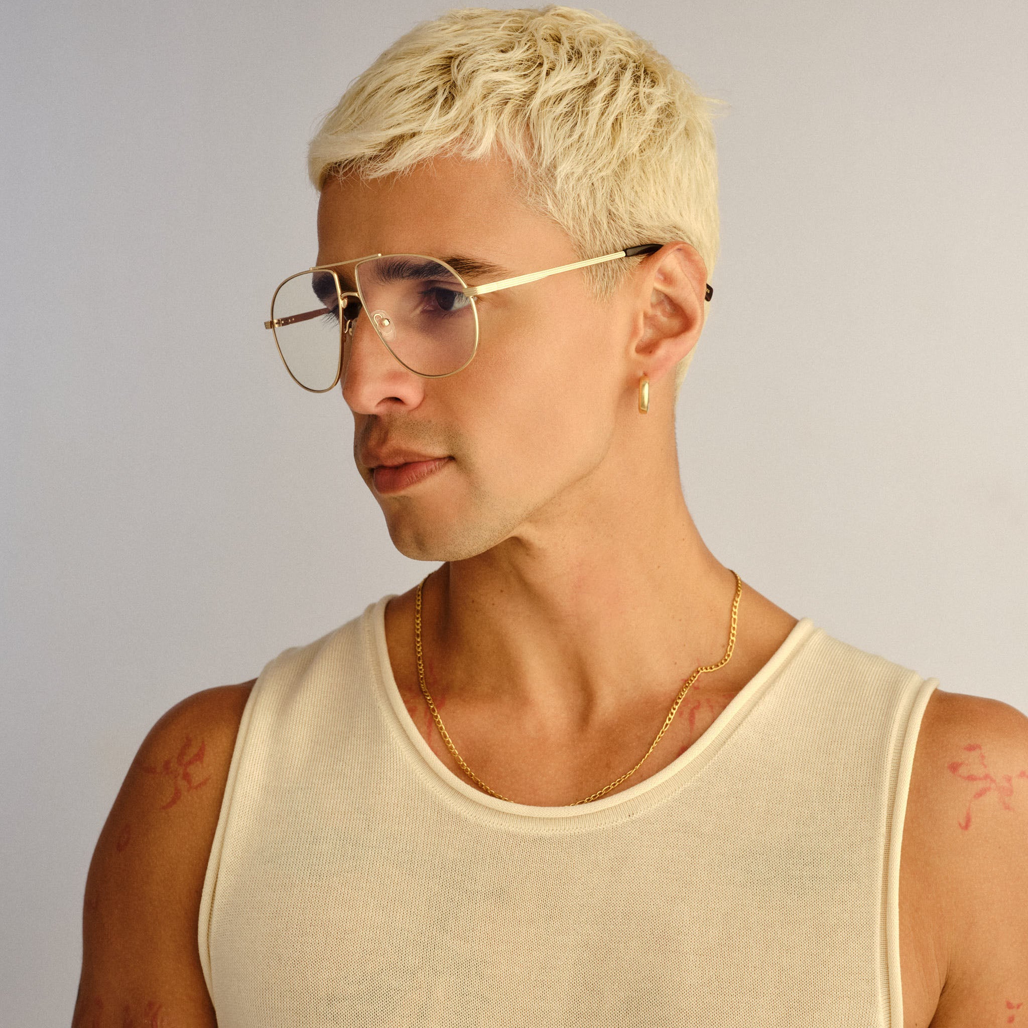Schmaltzy Gold Uni-Sex Aviator Blue Light | Le Specs