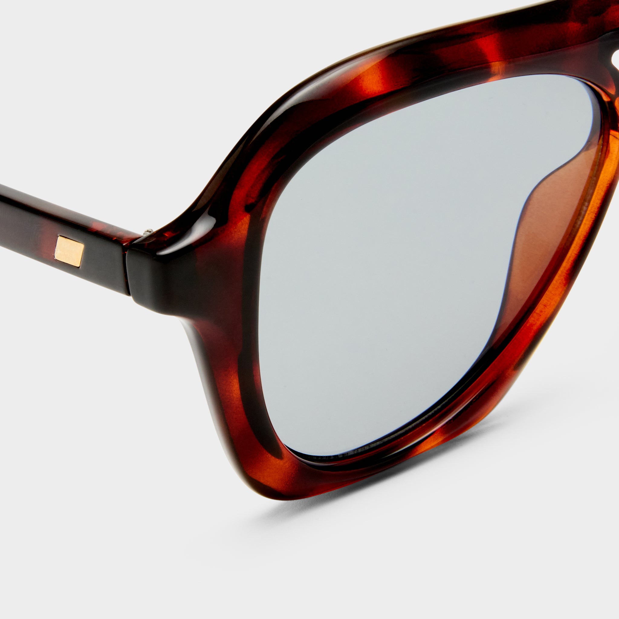 Drizzle Tort Uni-Sex Aviator Sunglasses | Le Specs